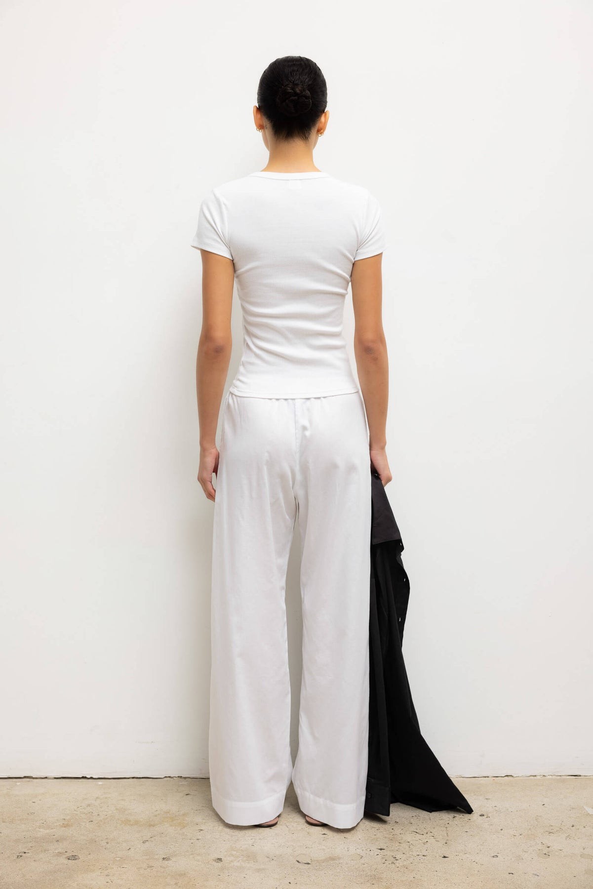 LESET Kelly Slim Fit Tee in White in Cotton Rib