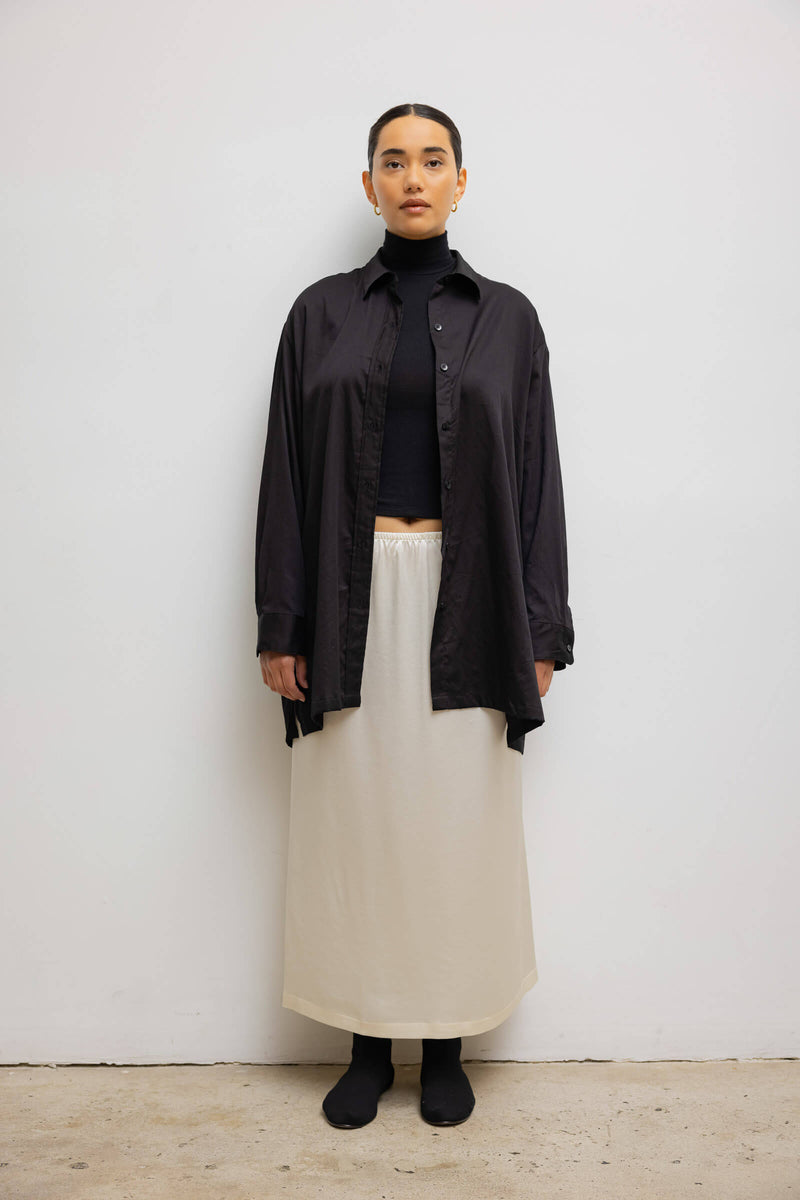LESET Yoko Oversized Button Down in Black in Cotton